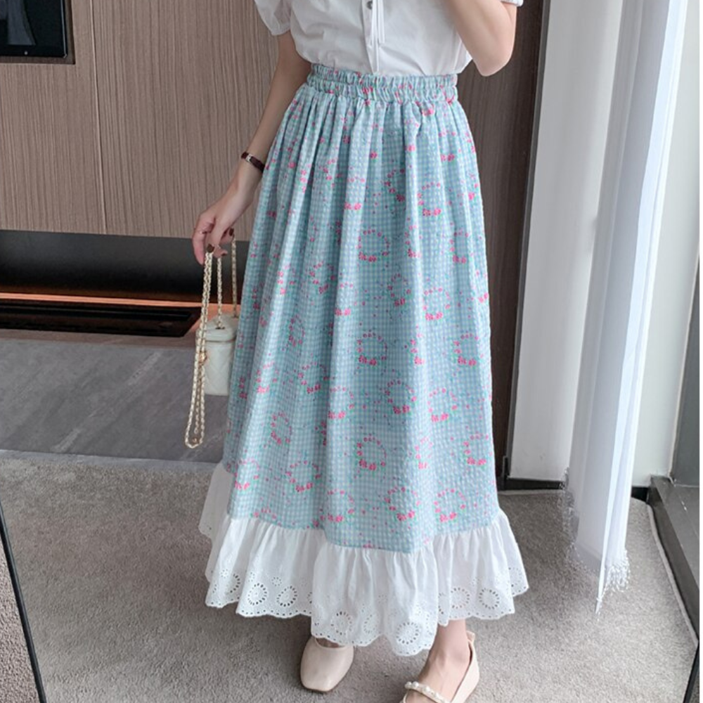 Riona – Lounge Edit