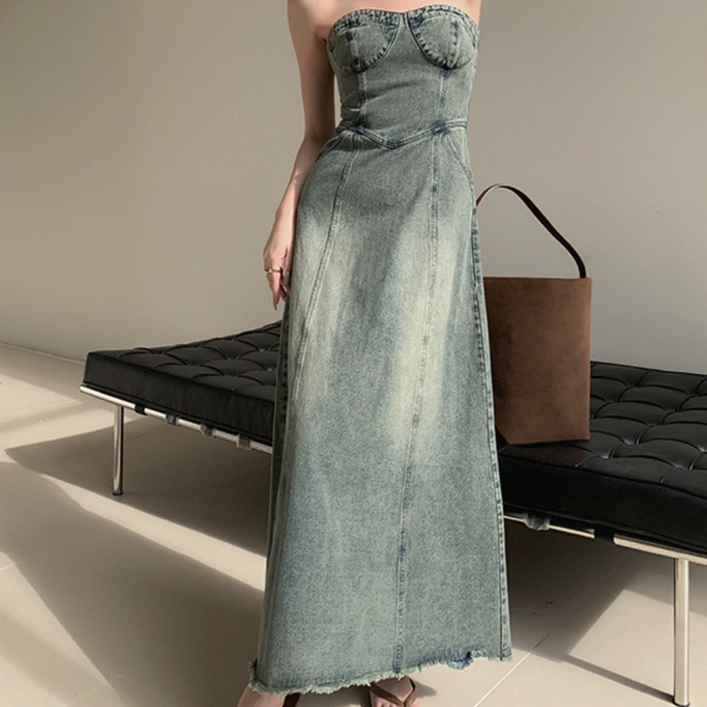 Ramona – Lounge Edit